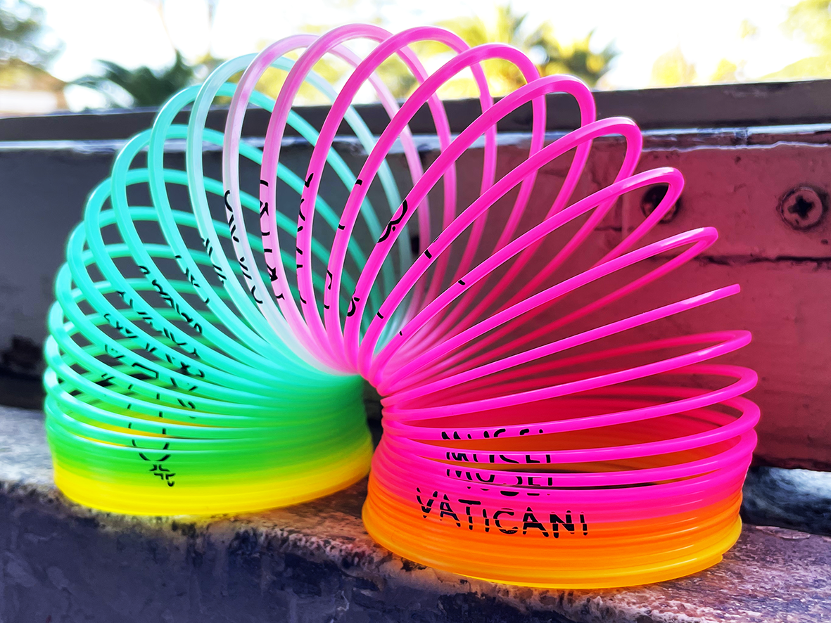 - Musei Vaticani - Gioco Molla Logo Musei Vaticani - H2123